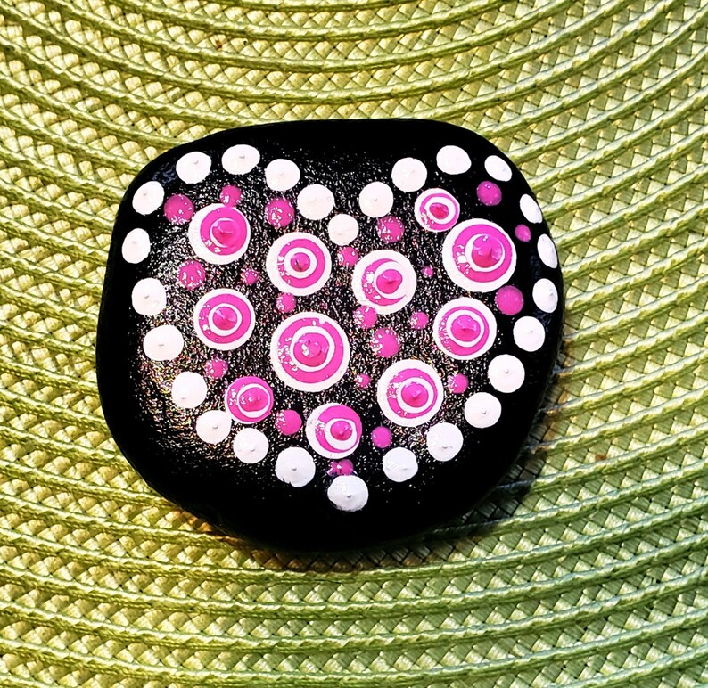 Hand Painted Rock. Heart Pebble Art - Etsy