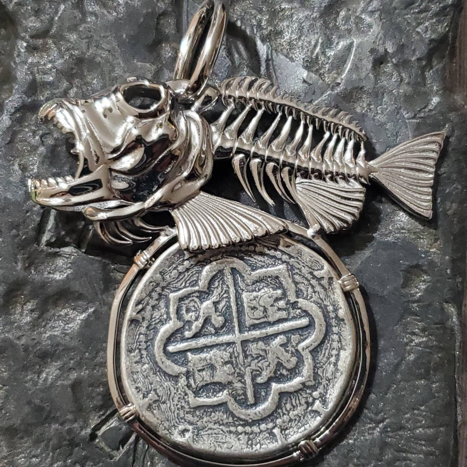 Atocha BIG LARGE Silver Coin Pendant Skeleton Cubera Snapper | Etsy