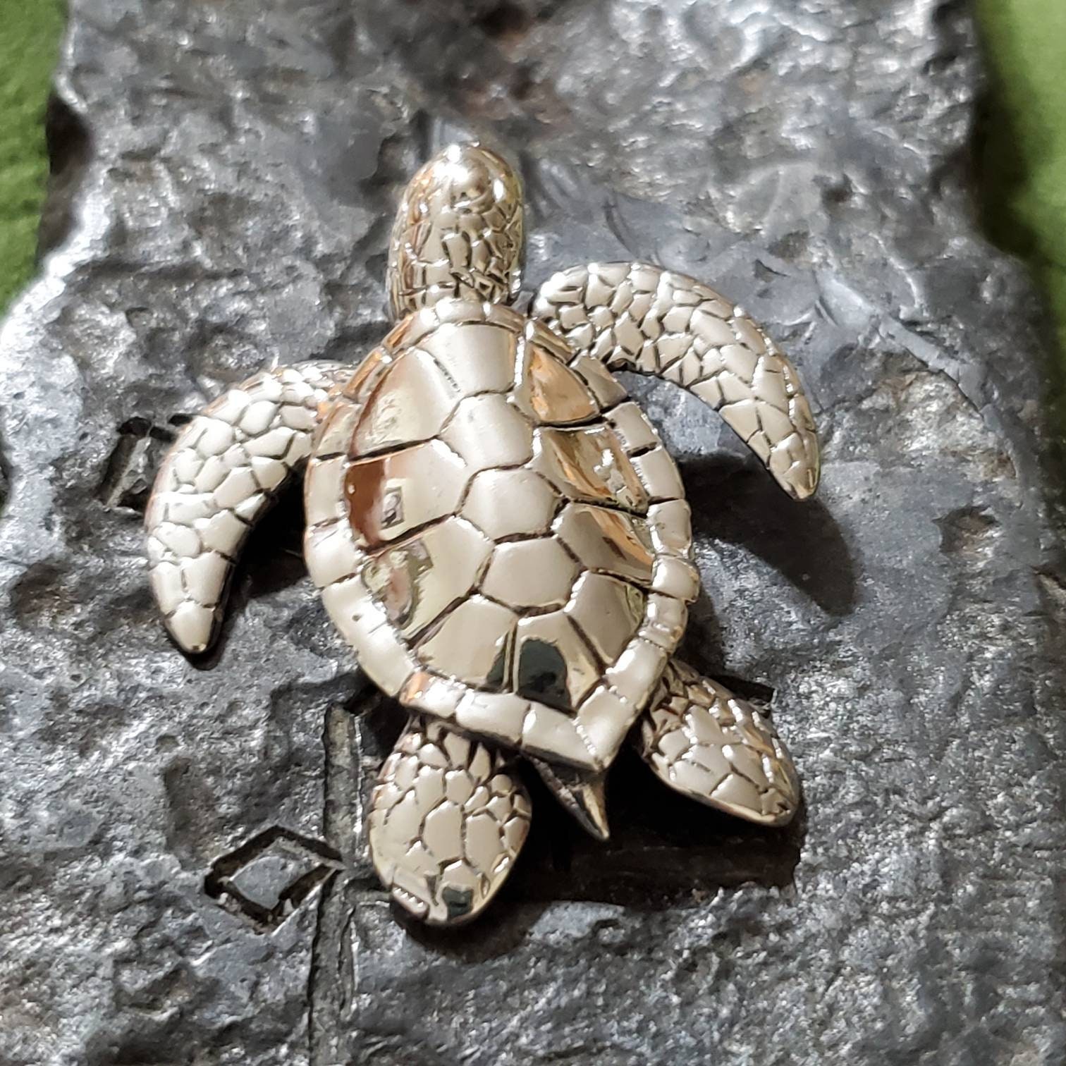 Large Sterling Silver Turtle Pendant - Etsy