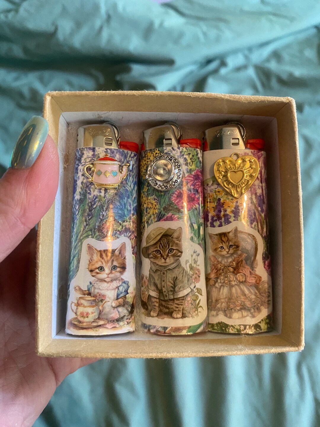 Cute Cats in Garden Lighters, Aesthetic 3 Pack BIC Lighters With Vinyl ...