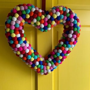 Heart Shape Wreath Large 33cm or 45cm Felt Balls, Reusable Love Wreath ...