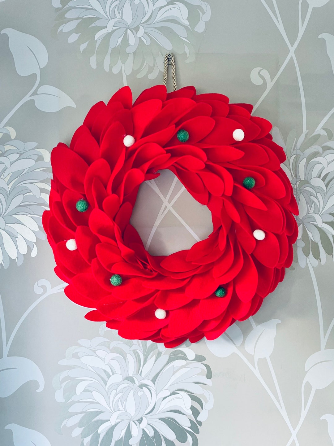 Extra Large Felt Leaf Wreath, Green or Red 40cm Large Size UK Delivery ...