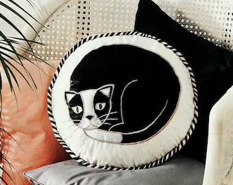 Stuffed Cat Sewing Pattern Vintage Quilt Cat Pillow Pattern | Etsy
