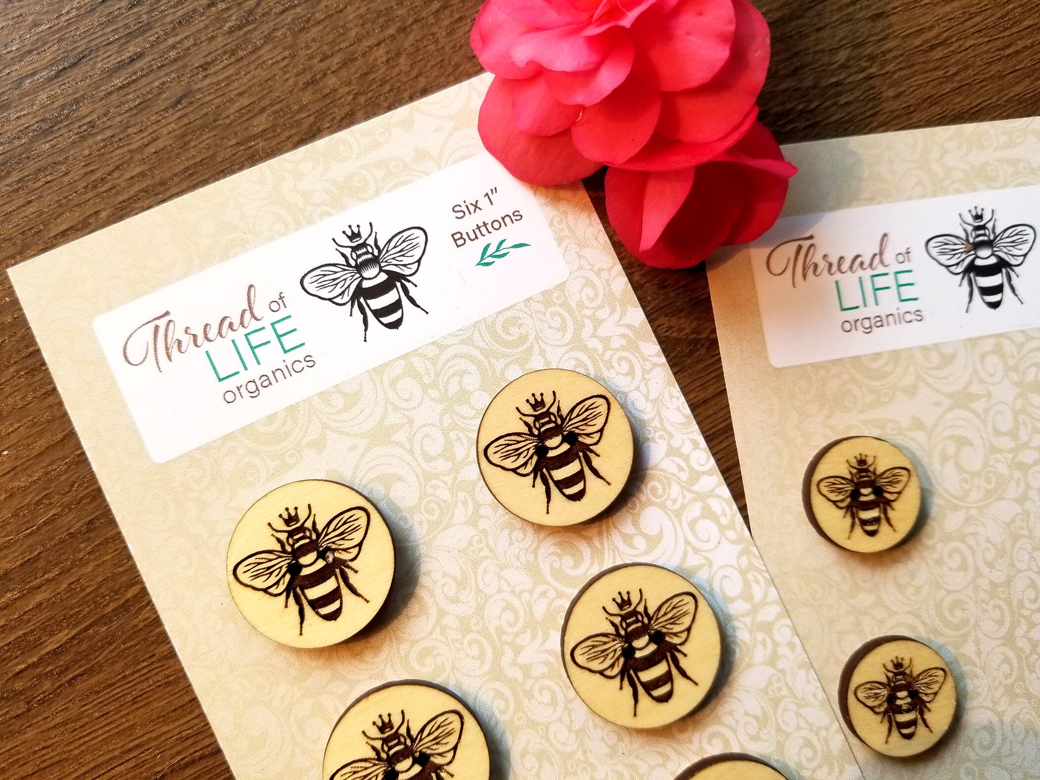 Bee Wood Buttons / Organic Wood Buttons / Honey Bee Buttons / - Etsy