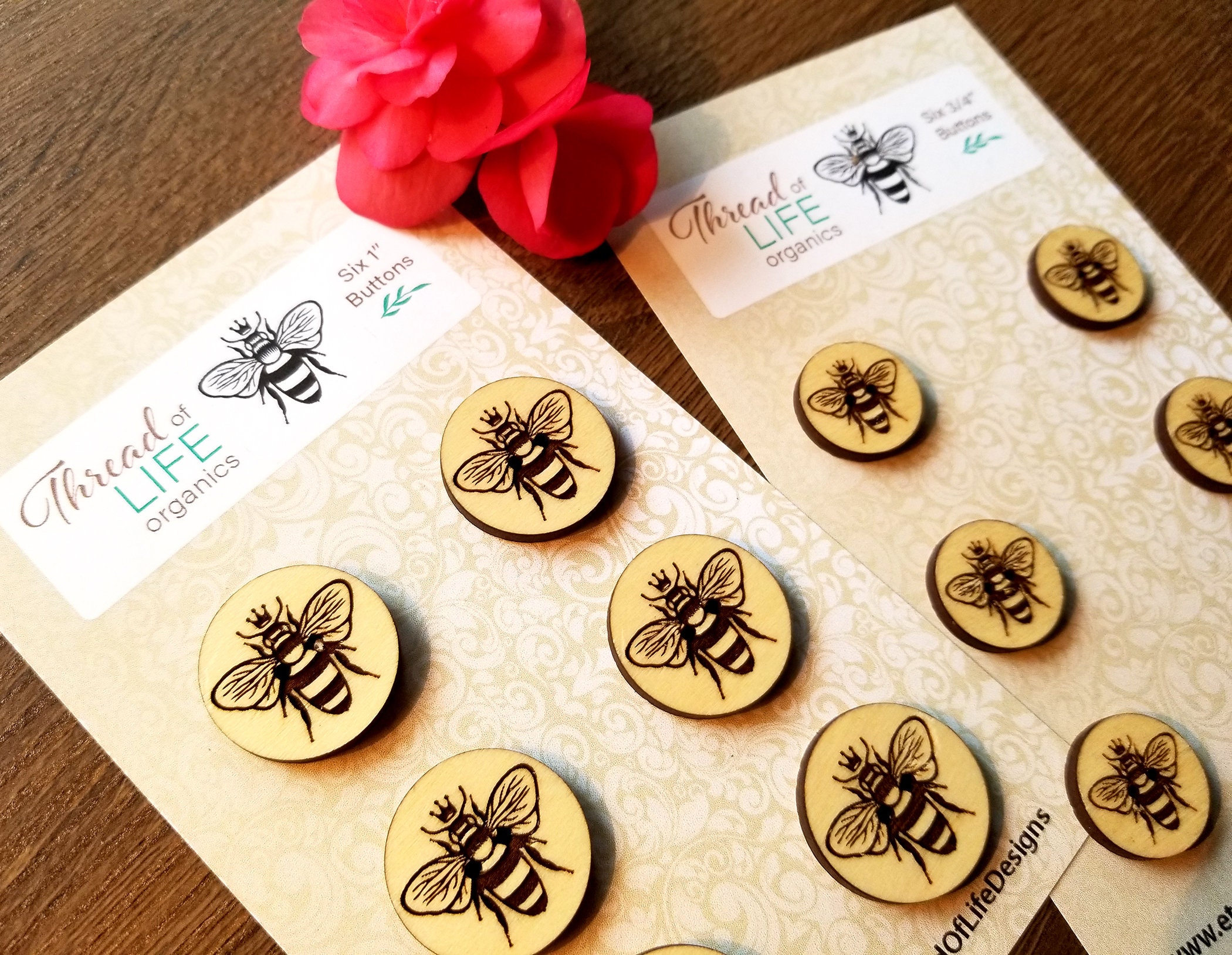 Bee Wood Buttons / Organic Wood Buttons / Honey Bee Buttons / - Etsy
