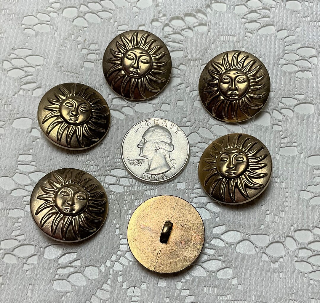 1 Dozen Vintage Plastic Gold Sun Buttons 40 Ligne - Etsy