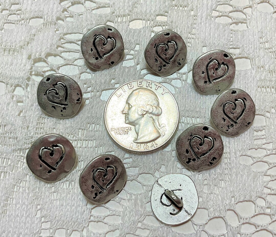 1 Dozen Vintage Pierced Metal Heart Buttons 24 Ligne - Etsy