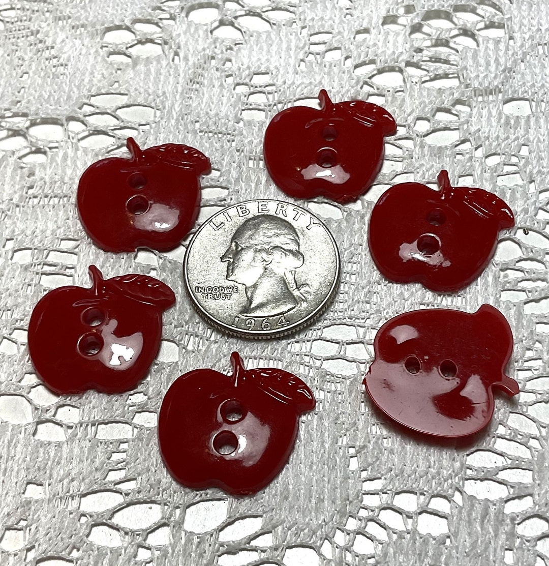 1 Dozen Vintage Plastic Large 2 Hole Apple Buttons 34 Ligne 21mm - Etsy