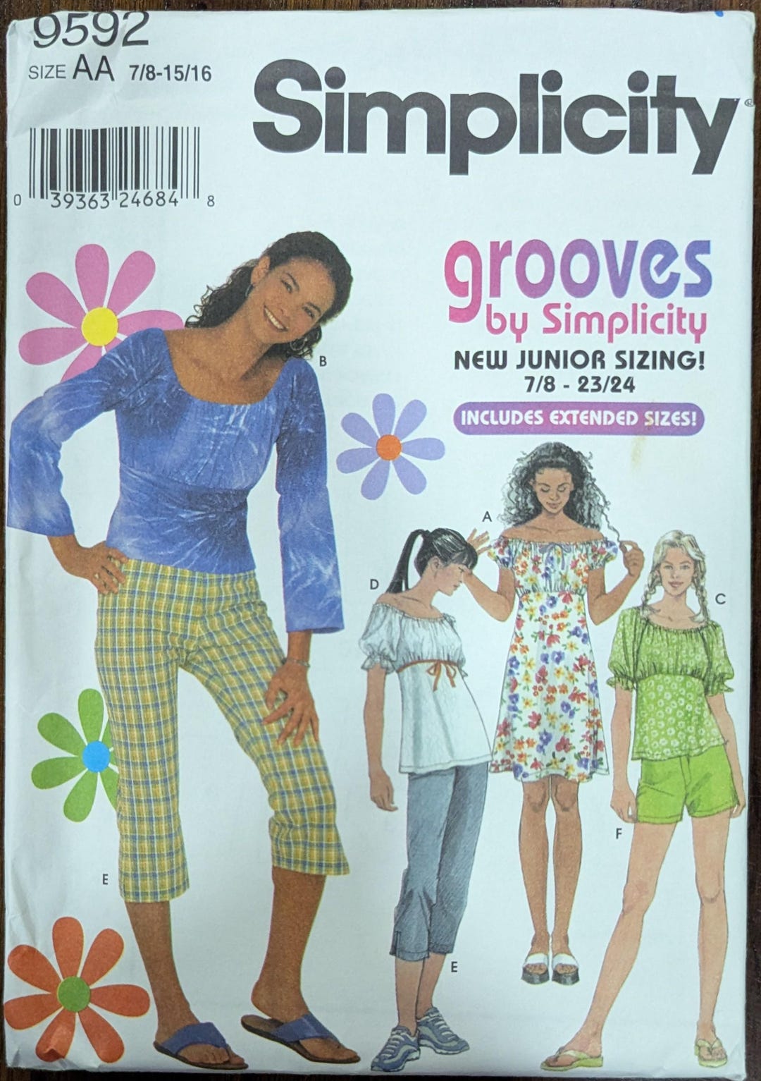 Uncut Simplicity Grooves Sewing Pattern #9592 for Juniors' Pants or ...