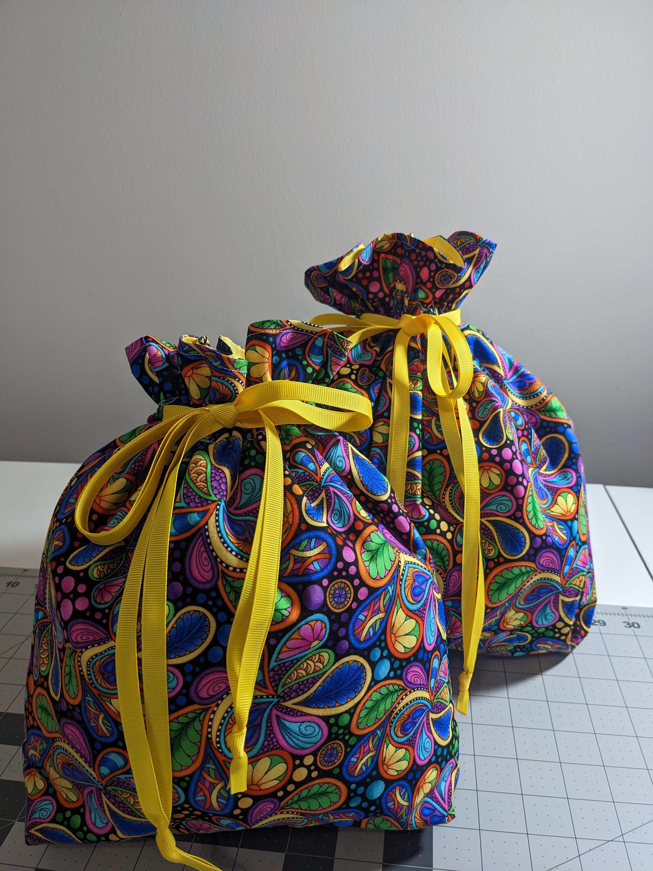 Eco Friendly Colorful Paisley Pattern Fully Lined Drawstring Fabric ...