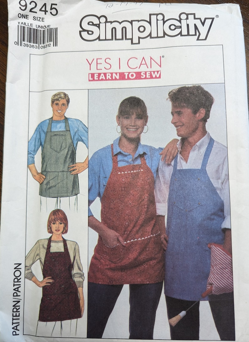 Uncut Simplicity Sewing Pattern 9245 for Unisex Apron. One Size. Learn ...
