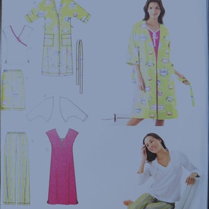Uncut Simplicity Sewing Pattern #3569 for Misses' Nightgown or Top ...