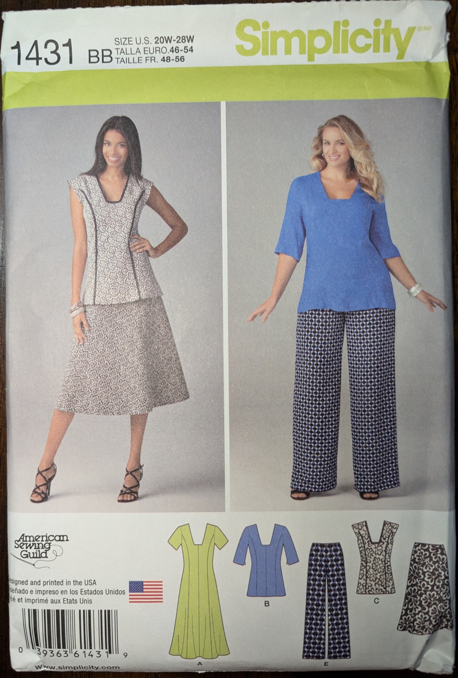 Uncut Simplicity Sewing Pattern 1431 for Women's Dress or Tunic, Pants ...