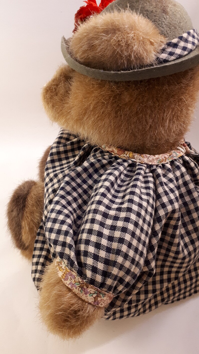 Toys & Games Toys Gund vintage bear display condition 1985 Bear Tales ...
