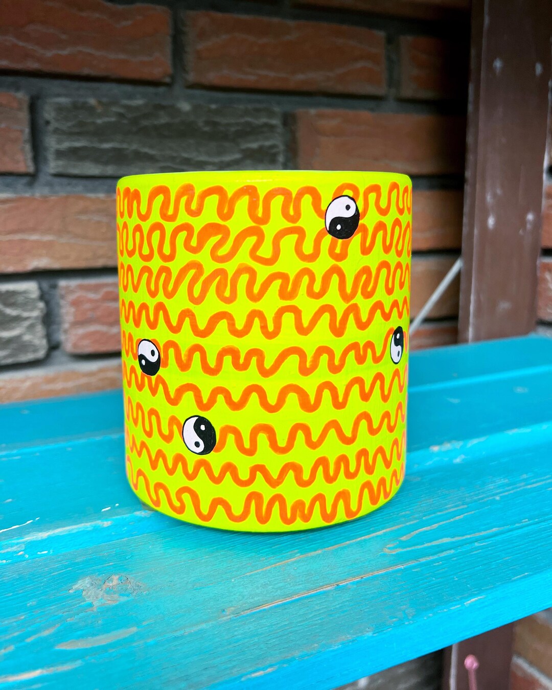 Big Pot Neon Fluo Yellow Orange Ying Yang Y2k Botanical Plant Garden ...
