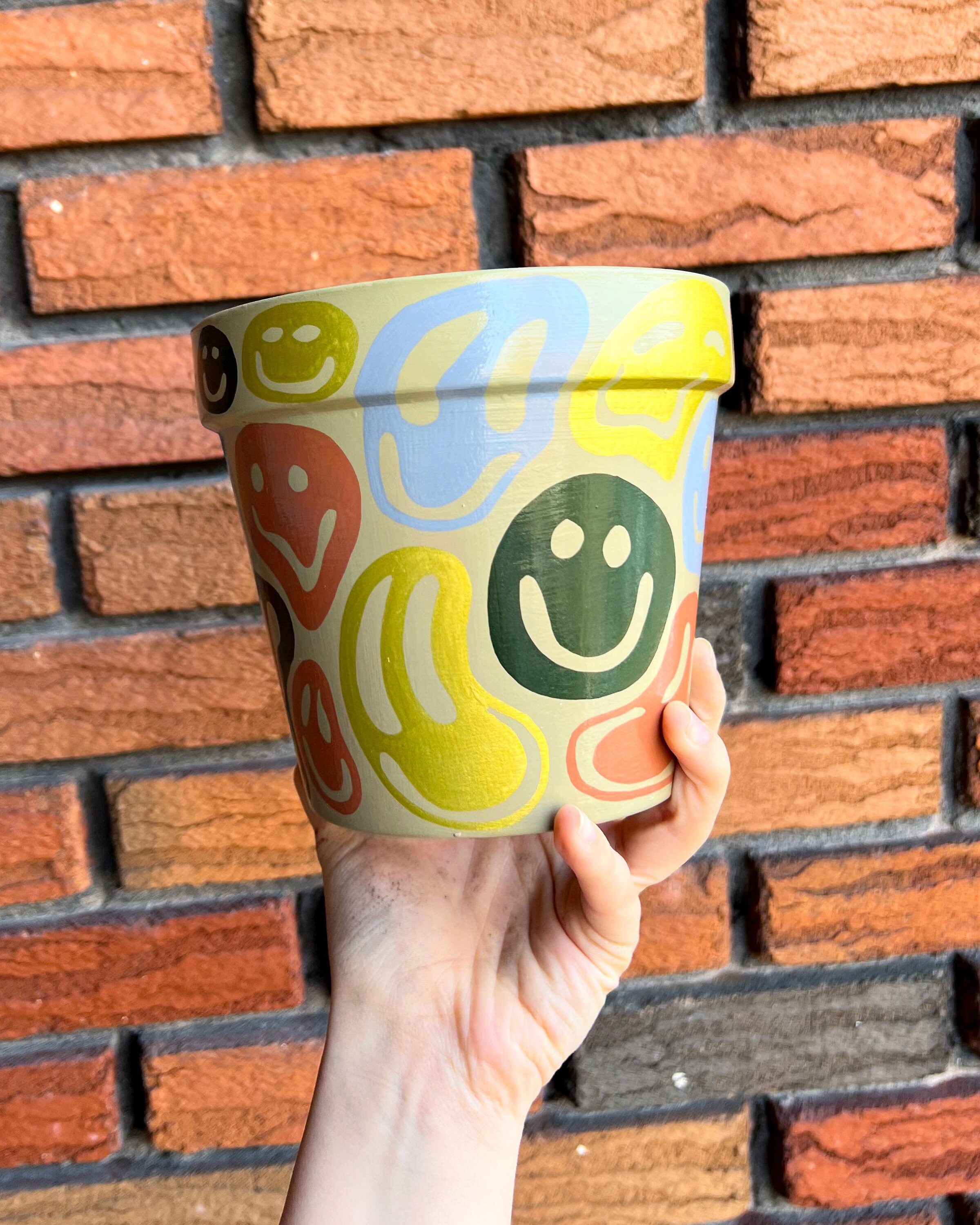 Big Psychedelic Smiley Flower Pot Neutral Color Beige Large Brown Green ...