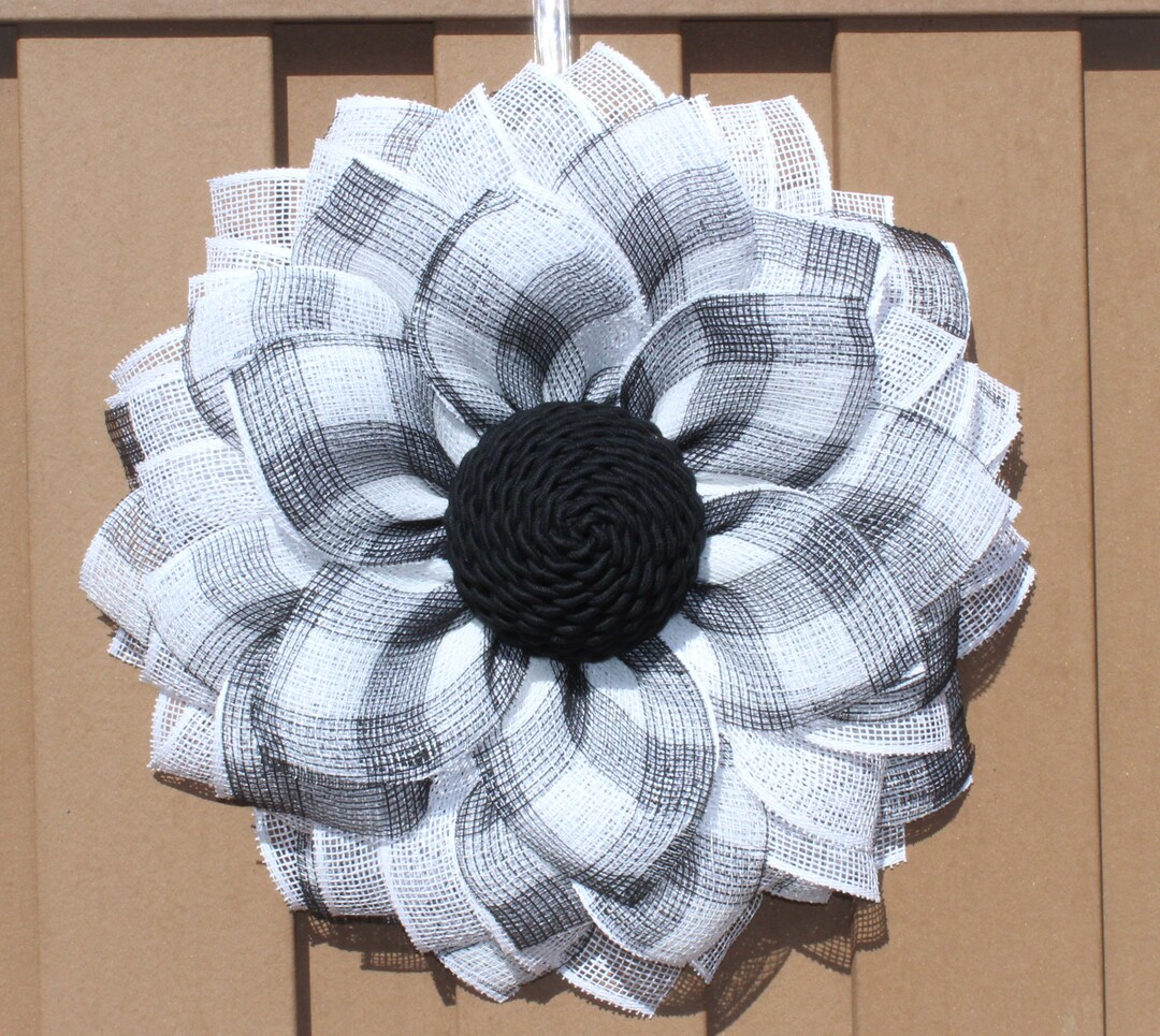 Buffalo Plaid Flower Wreath, Buffalo Check Wreath, Black and White ...