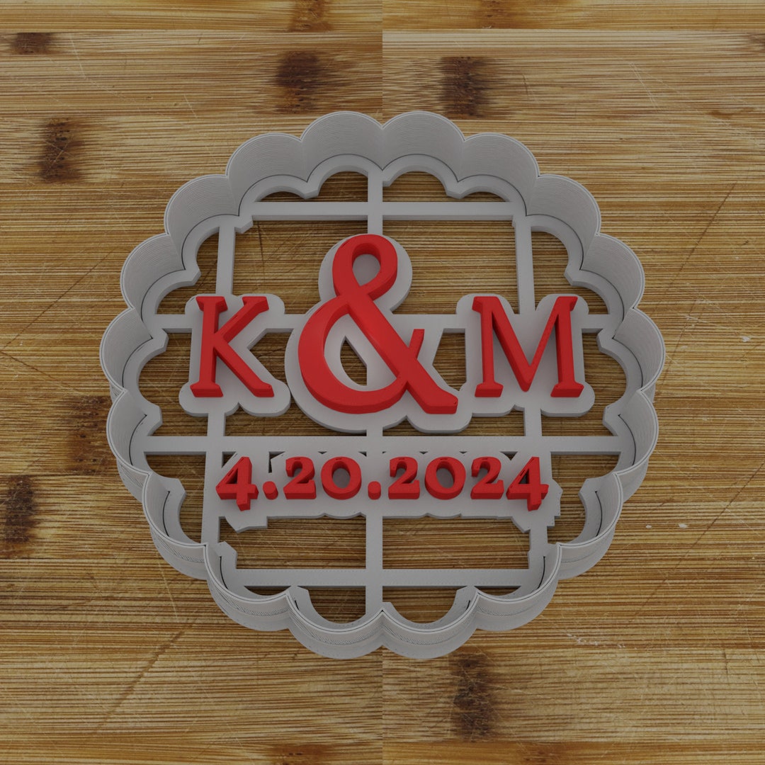 Personalized Wedding Cookie Cutter: Scalloped Initial & Date - Etsy