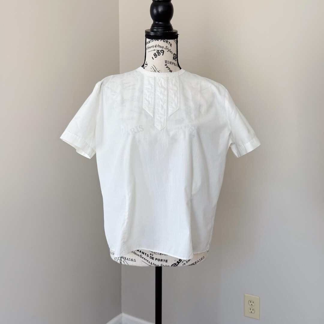 Volup 1960s Ship 'N Shore Vintage Button-back High-neck Ivory Blouse ...