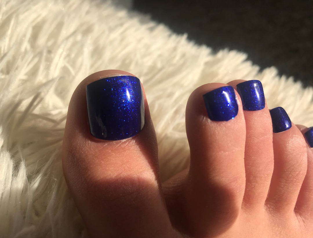 Dark Blue Toe Nail Art