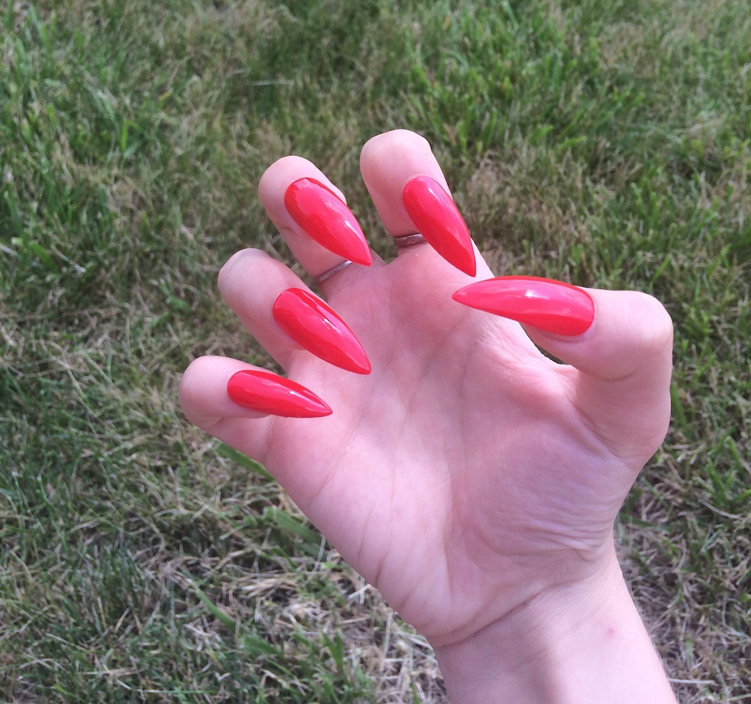Red Klaws Red Stilleto Nails Press on Nails Gel Manicure Fake Nails ...