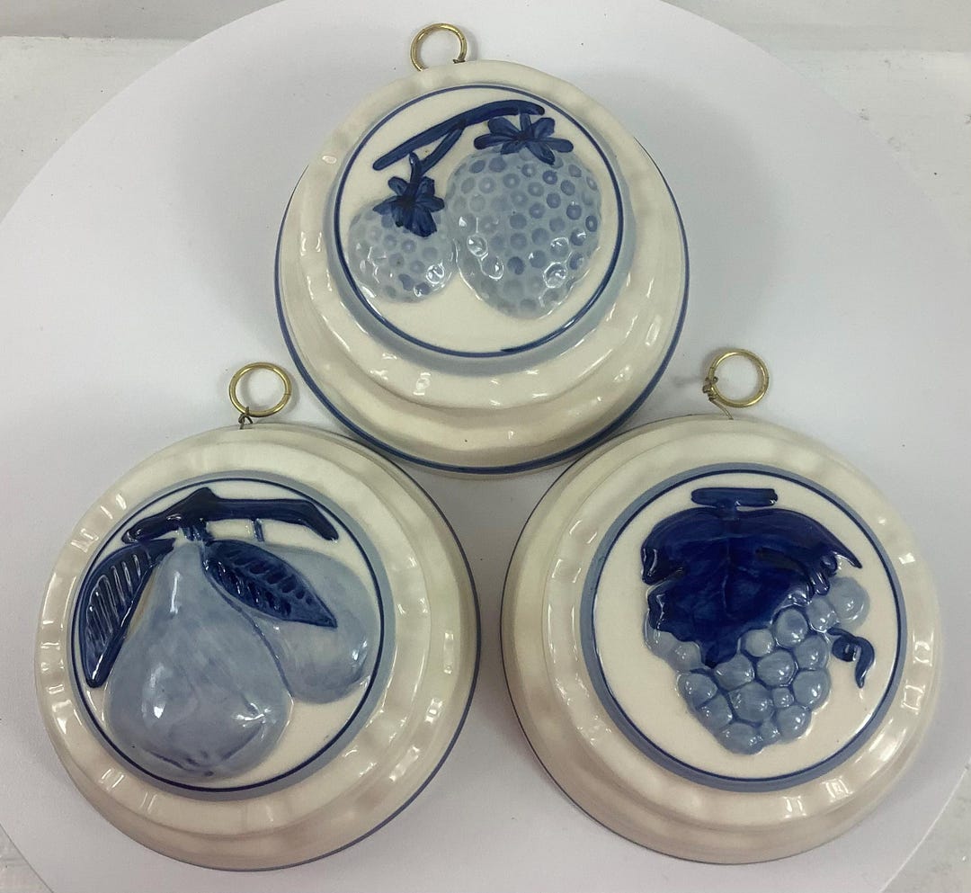 3-piece Vtg Delft Blue & White Molds Wall Hangers Wall Decor Fruit Pear ...