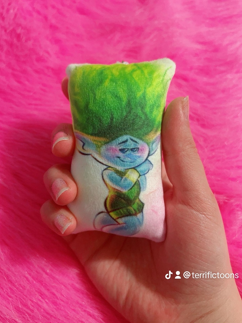 MINI PILLOW PLUSH | Trolls Band Together Brozone Clay | 10cm Double ...