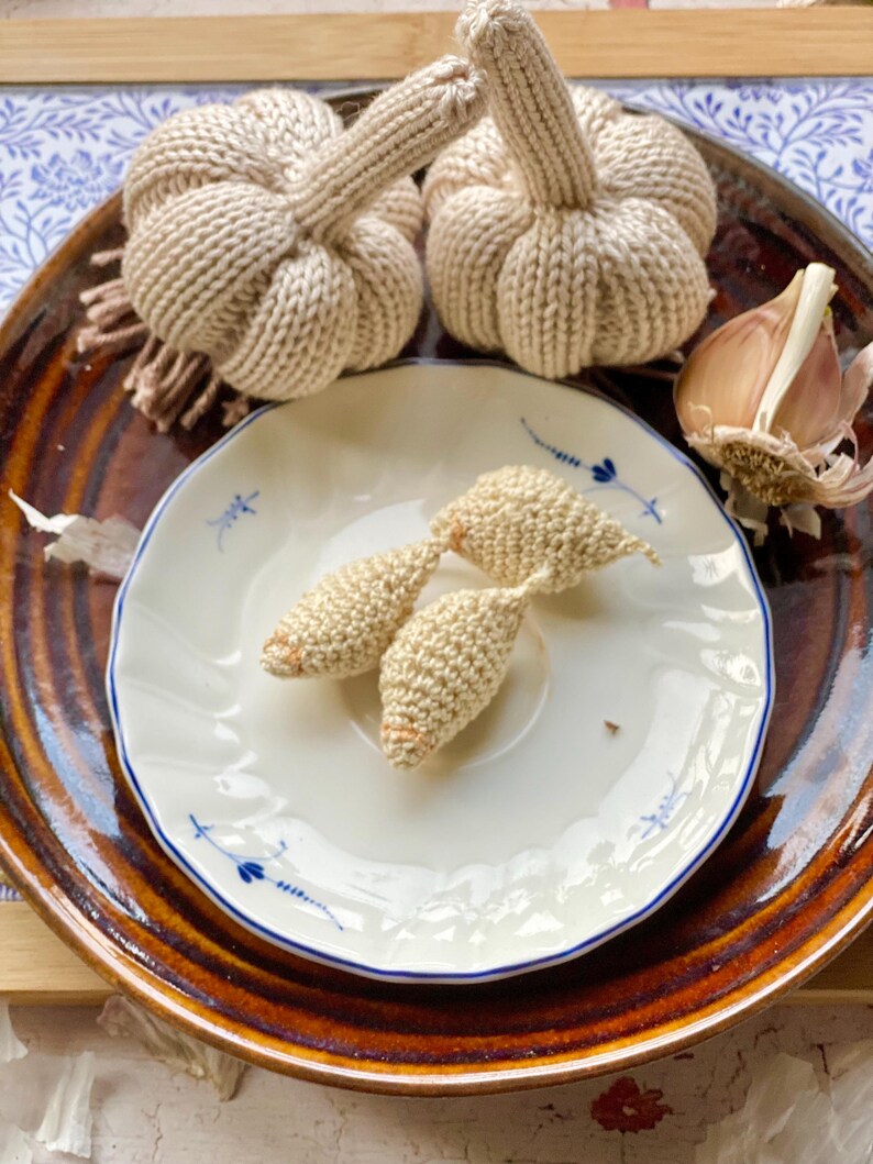 Crochet Garlic Clove: Miniature Cotton Amigurumi, Kitchen Decor - Etsy