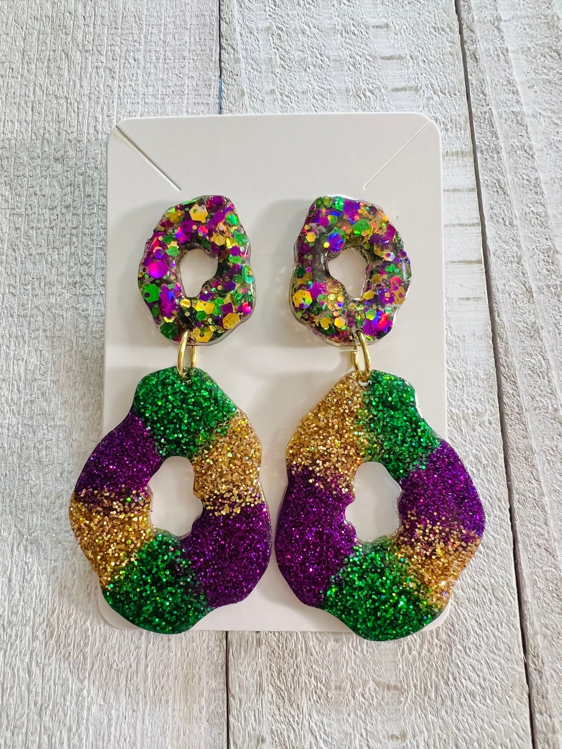 Mardi Gras King Cake Party Dangles - Etsy