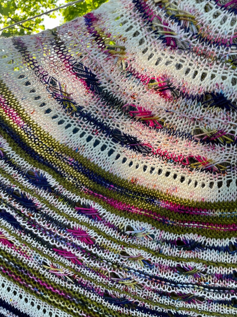 Knitting Pattern: Spring Has Hatched Half-pi Shawl - Etsy