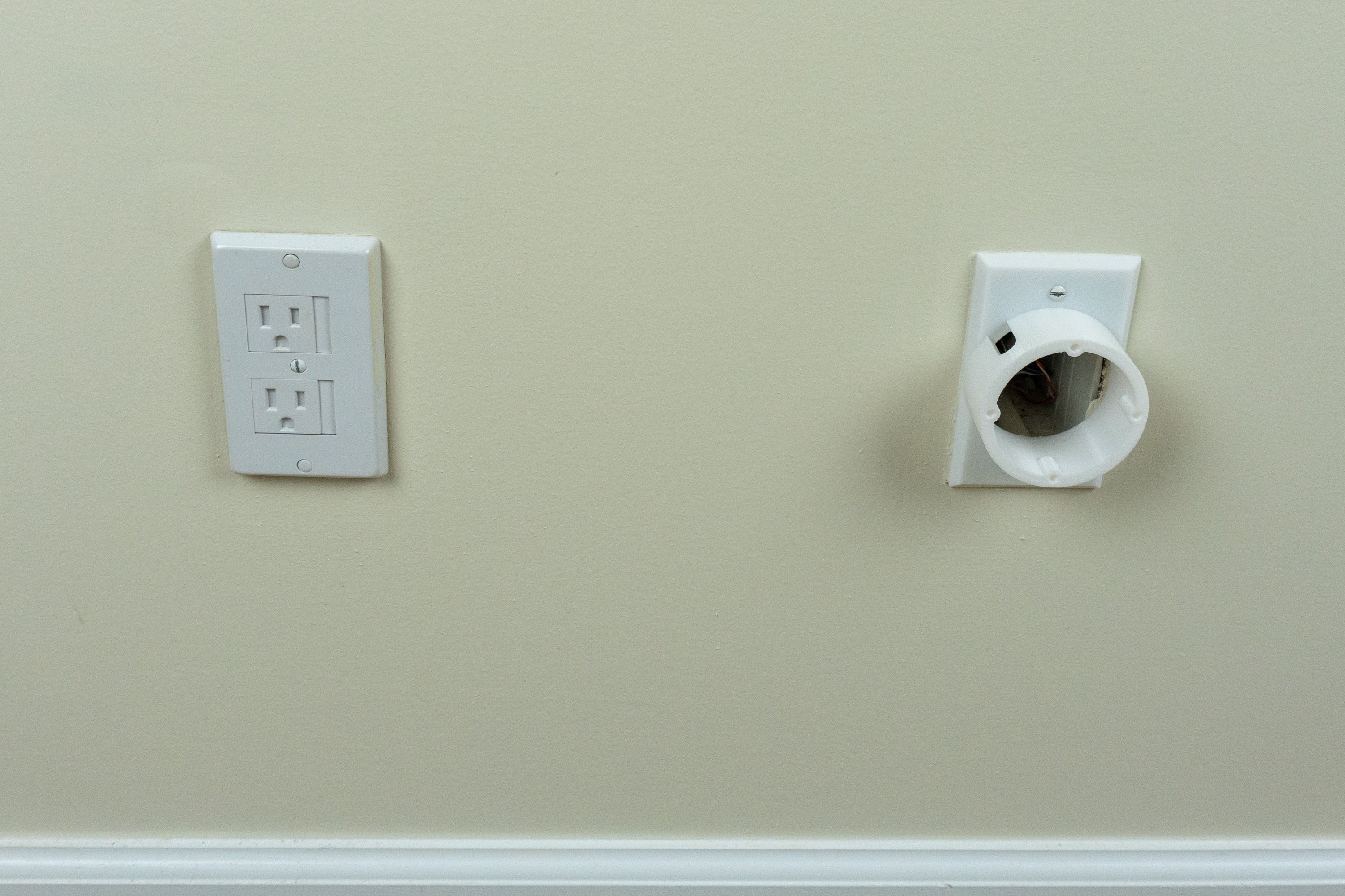 Ubiquiti Unifi 1-gang Box Wall Mount for Lite, Long Range, or Nanohd ...