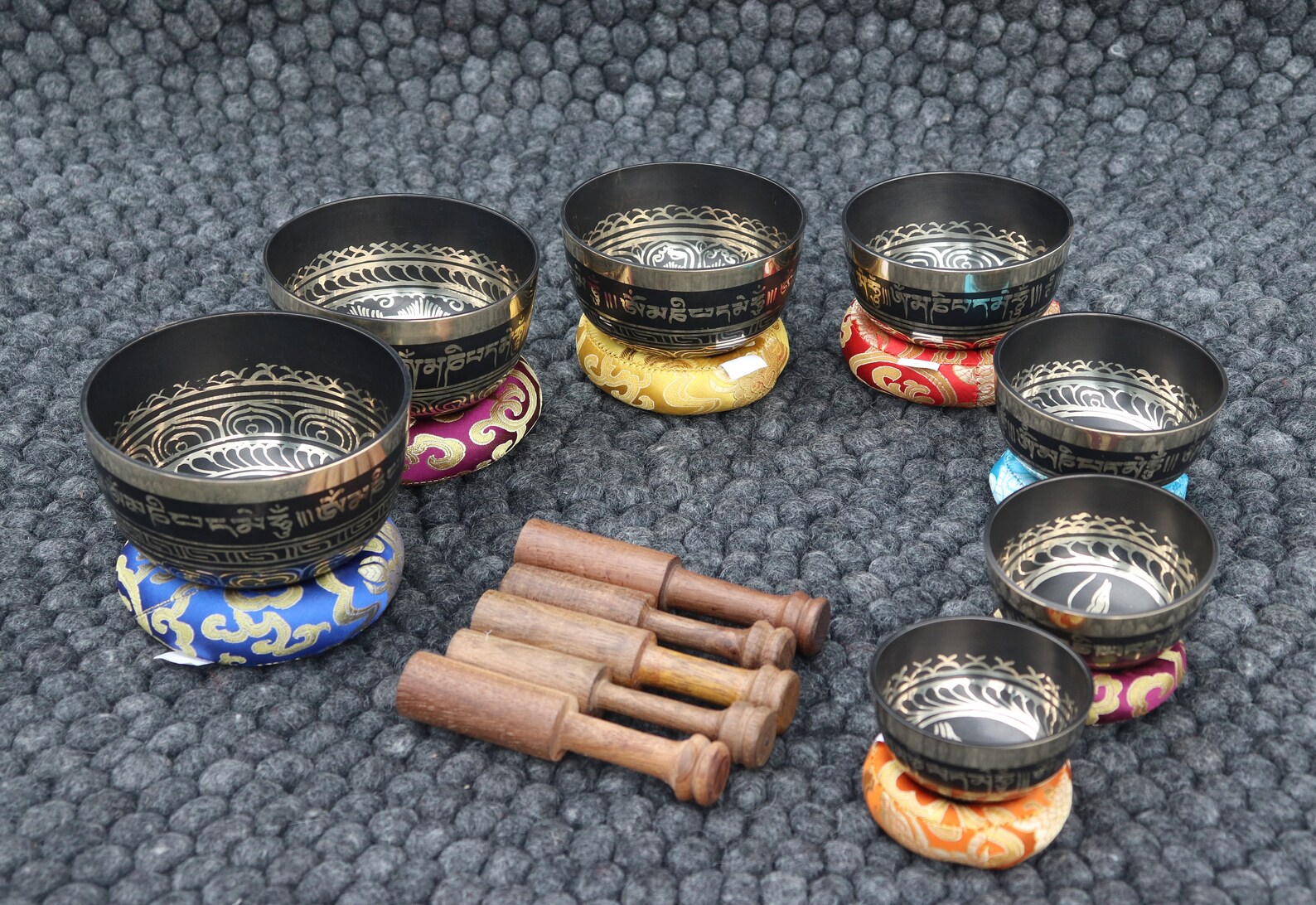 Black Mantra Set Singing Ball Set of Seven Spiritual Himalayan Healing ...