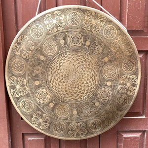 70cm Tibetan Gong: Handmade Sound Healing Meditation Bell - Etsy