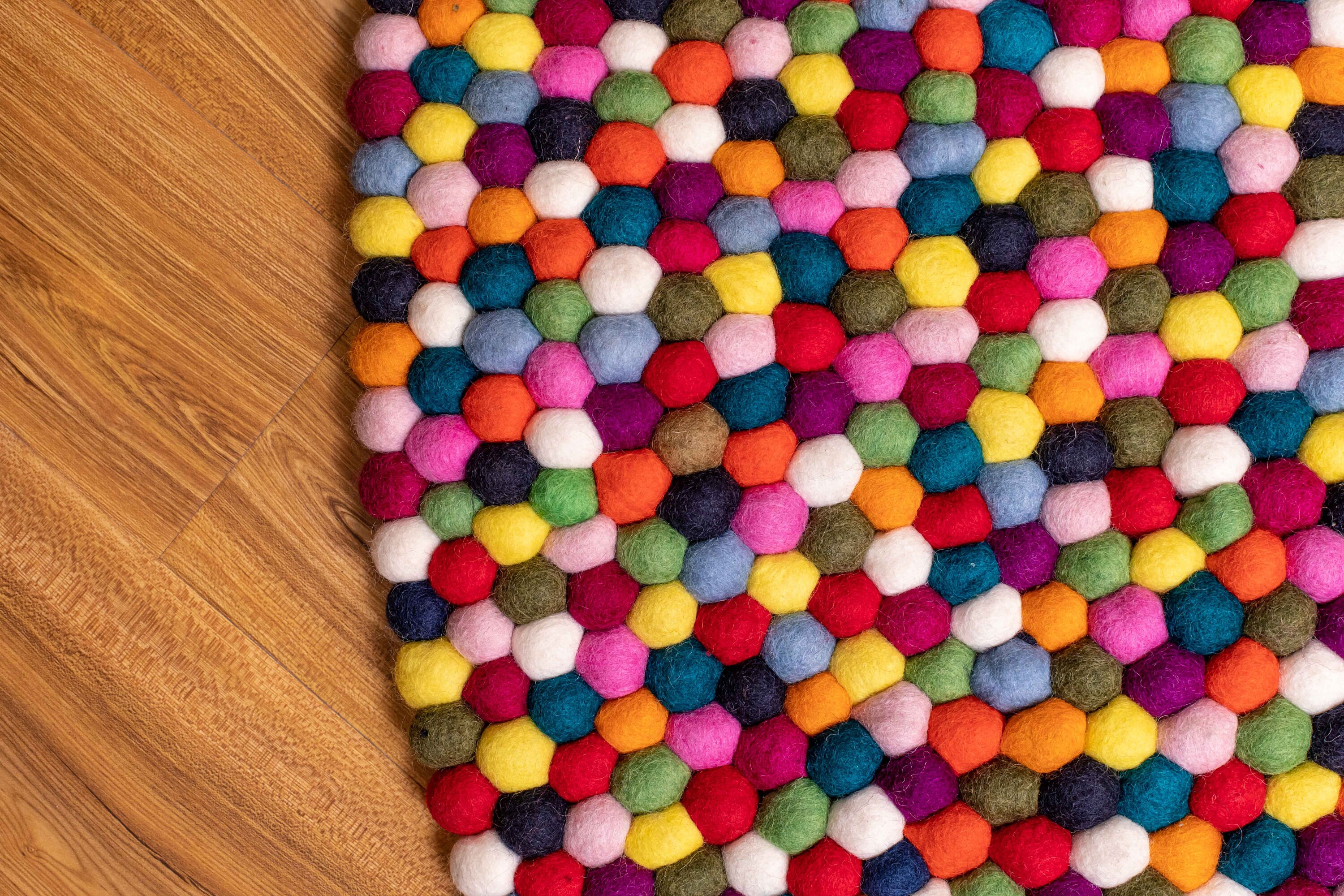 Handcrafted Rainbow Circle Wool Carpet Handcrafted Color Burst Carpet ...