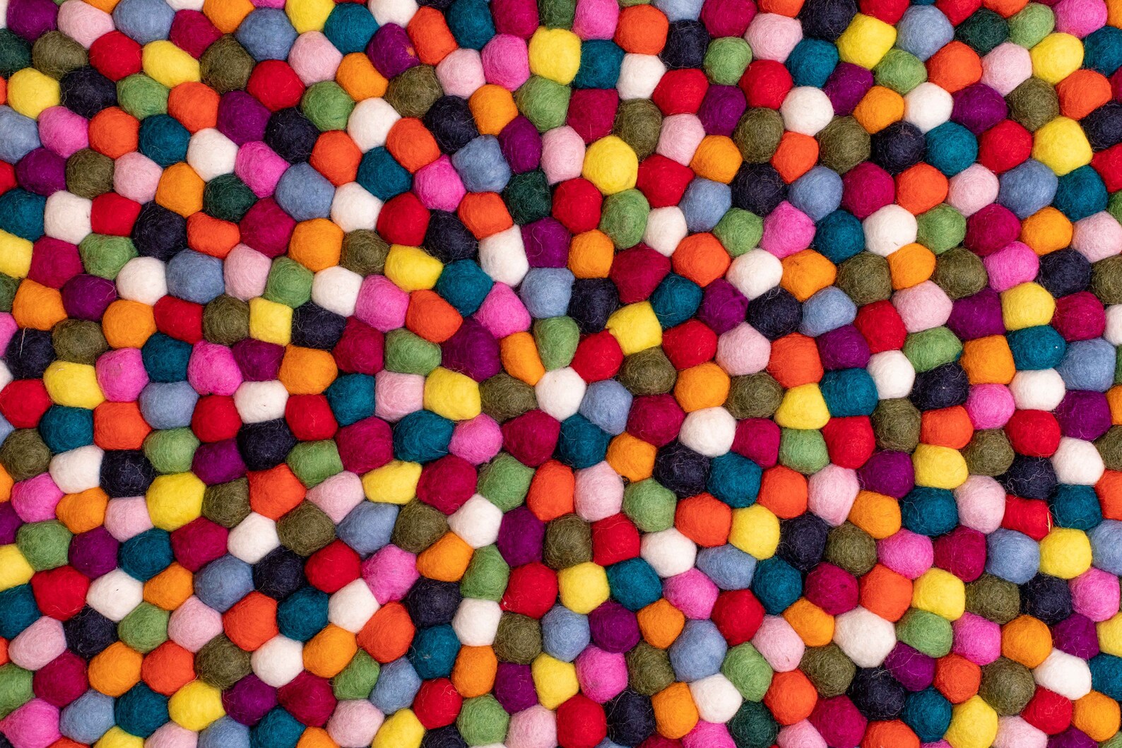 Handcrafted Rainbow Circle Wool Carpet - Handcrafted Color Burst Carpet ...