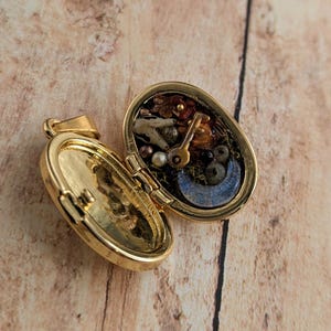 Inner Witch (diorama) Locket Conjoined Fox - Etsy