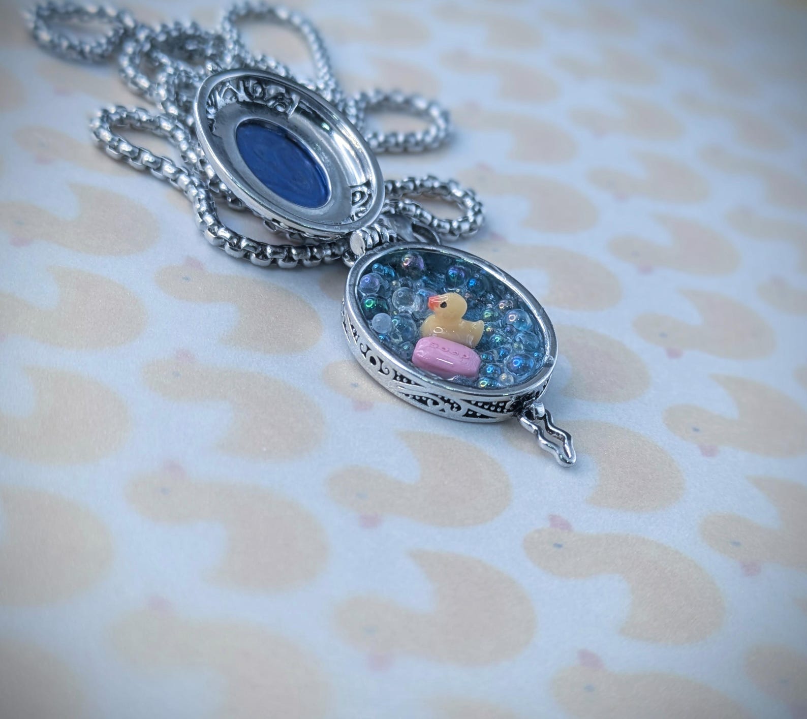 Bubble Bath diorama Locket - Etsy