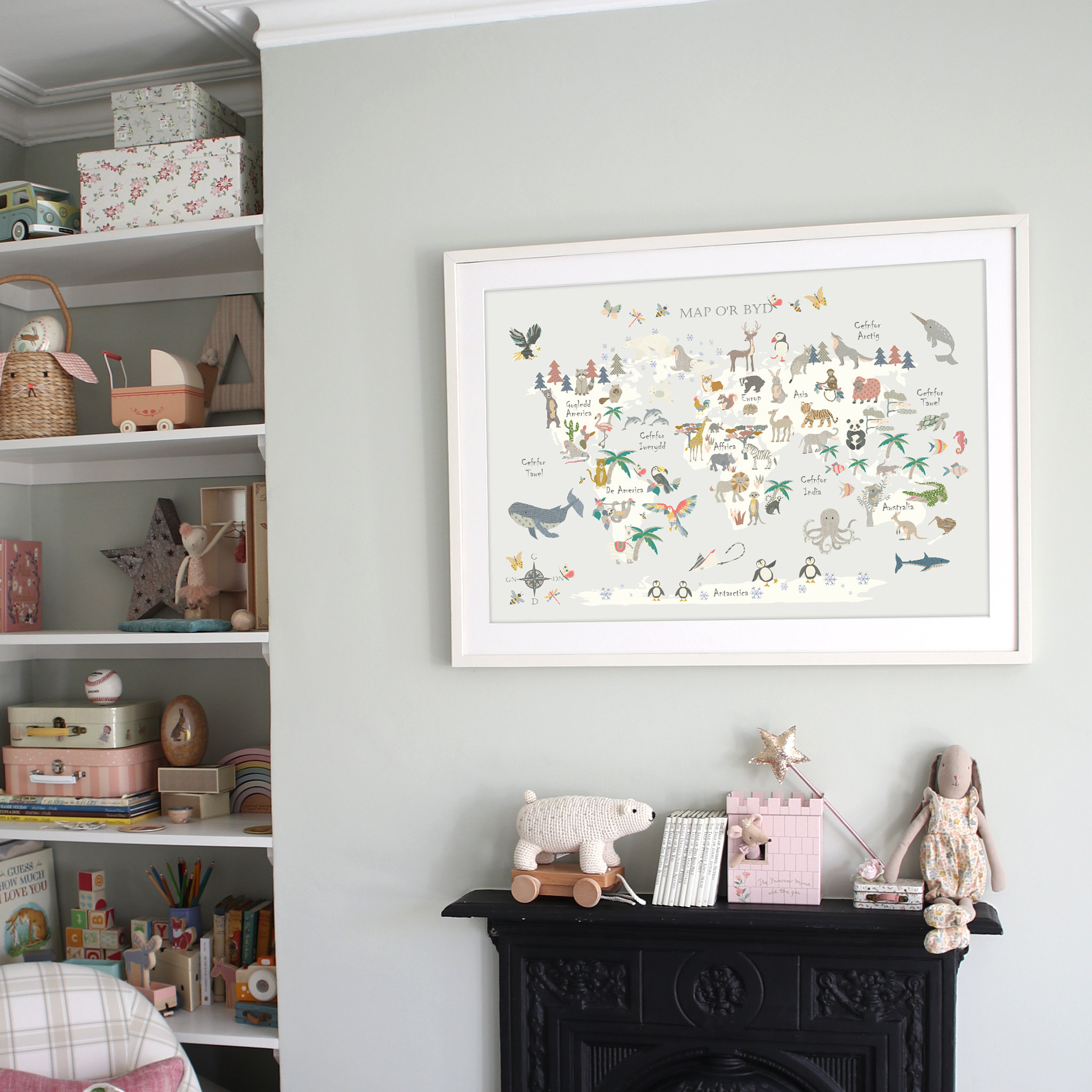 Map Anifeiliaid Y Byd - WELSH - Animal World Map in Welsh- 8 Colours ...