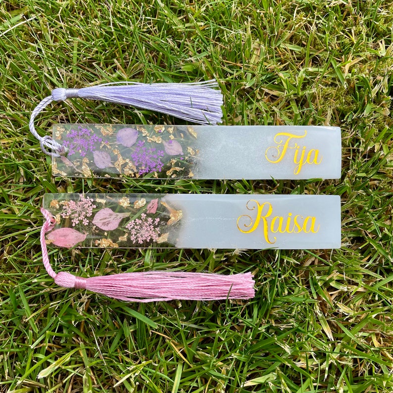Flower Bookmark, Personalised Floral Bookmark, Real Flowers, Gift for ...