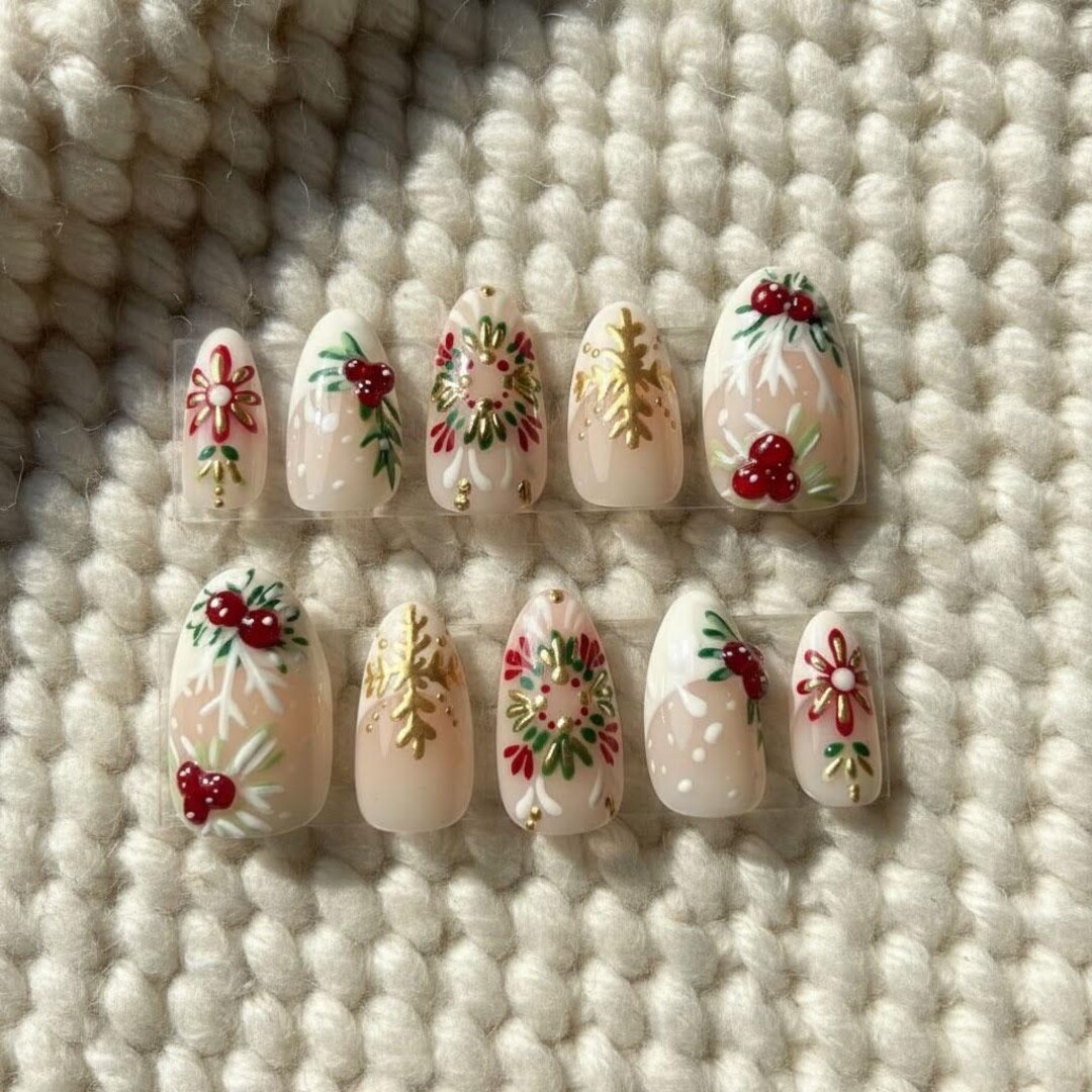 Handmade Christmas Wreath Press on Nails | Holly Berries, Snowflakes ...