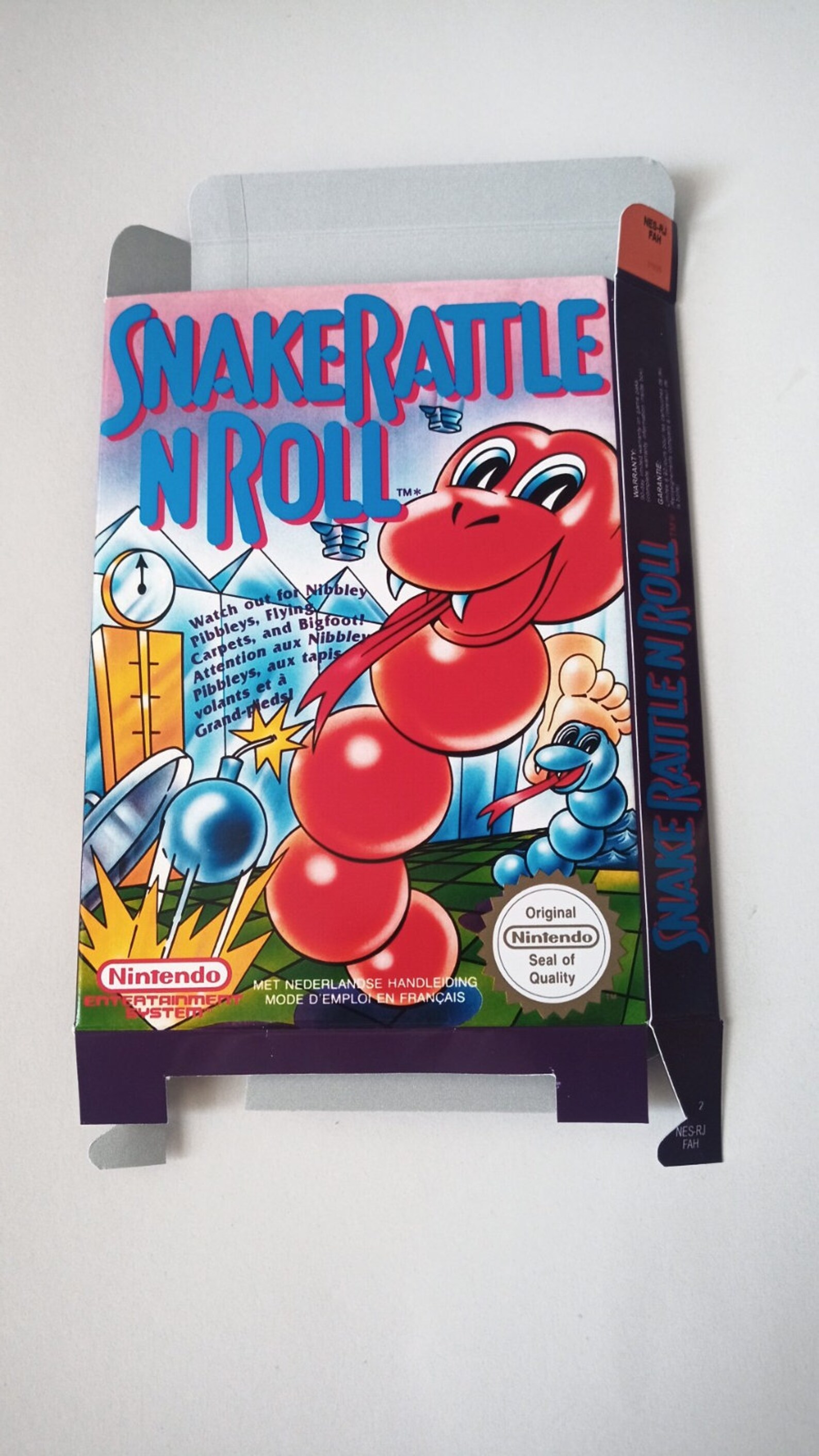 Nintendo Nes Snake Rattle N Roll box - Etsy France