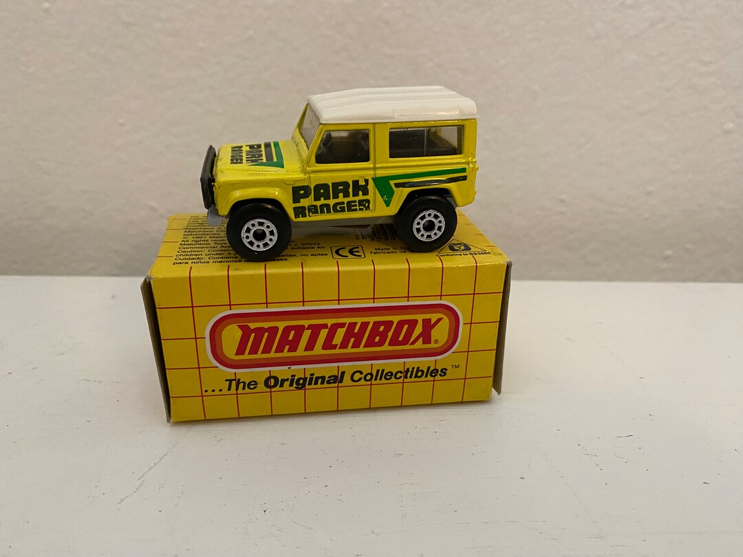Land Rover 90 Matchbox the Original Collectibles MB 35 Land Rover 90 ...