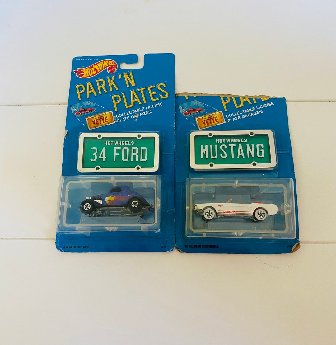 Set of 2 Hot Wheels Park 'N Plates 34 Ford Mustang Collectible Toy Cars ...