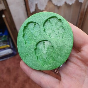 Small Alien Heads Silicone Mould - Etsy