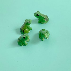 4pc Frog Figurine Car Decor, Mini Frog Car Rearview Mirror Decor, Funny ...