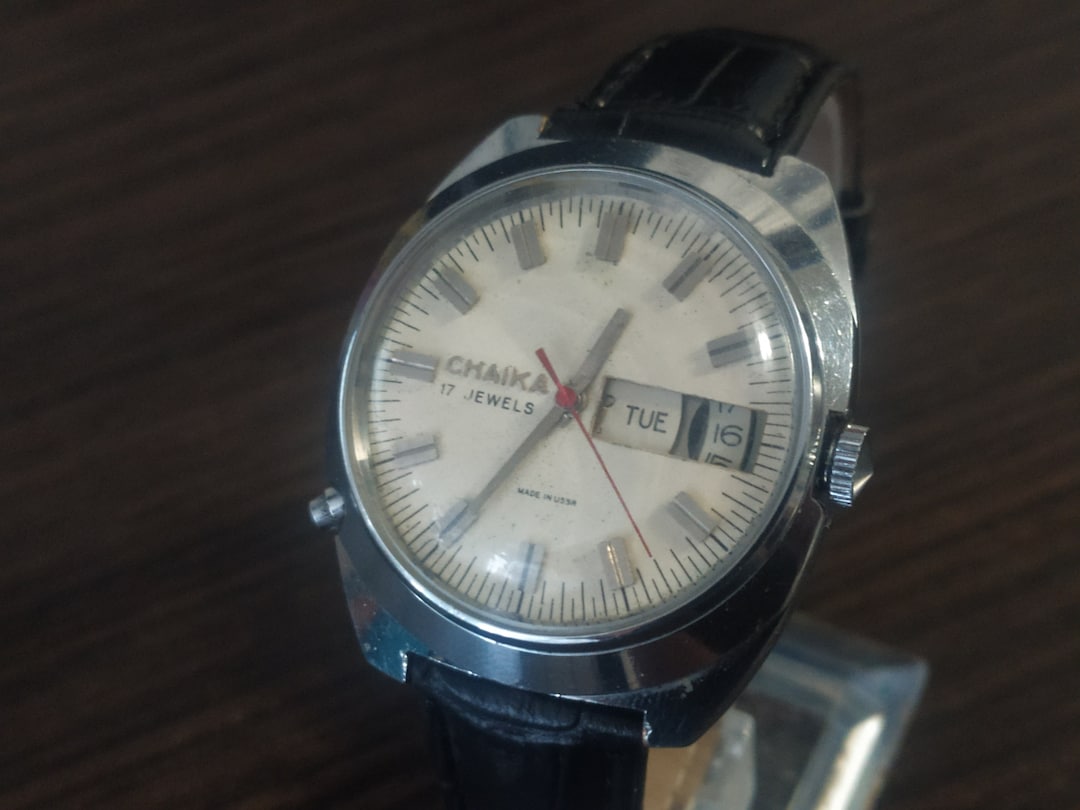 Watches CHAIKA Mechanical Chaika Watch Month Date Vintagesoviet USSR - Etsy