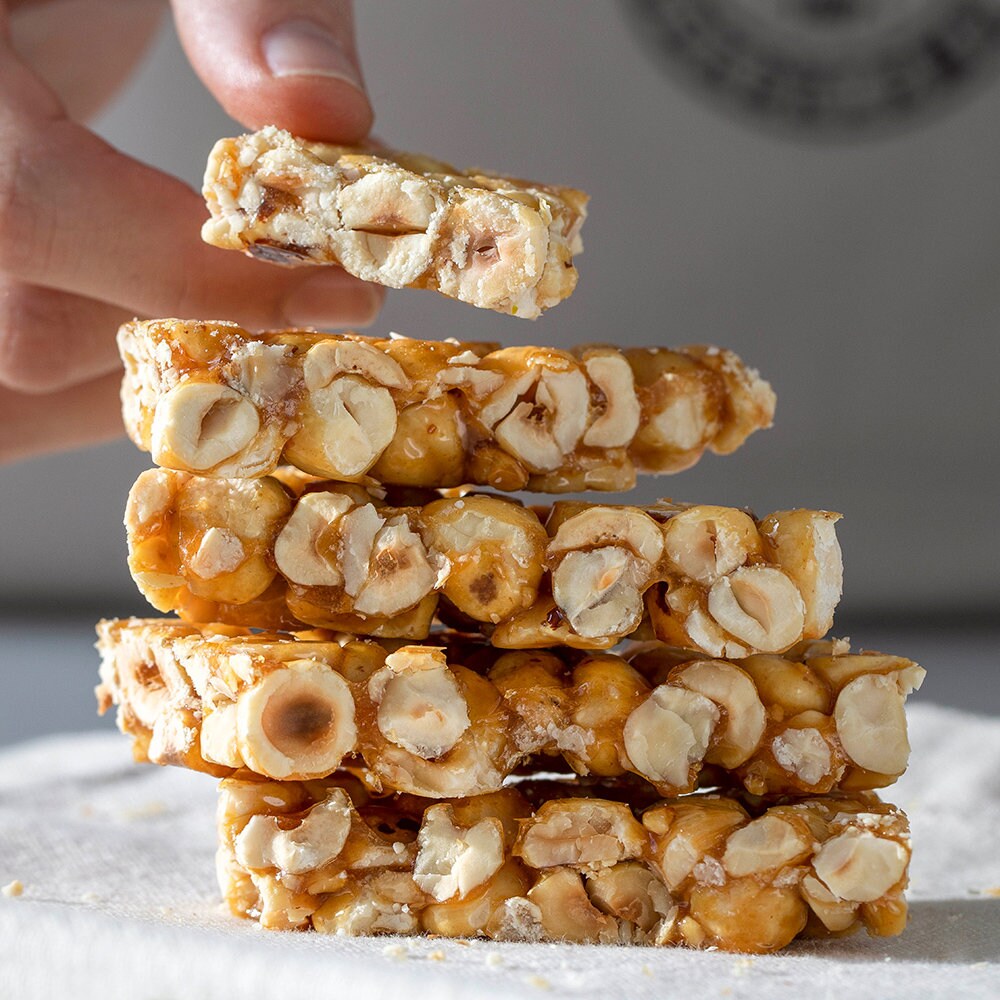 Hazelnut Crunch Bars 24-pack | 24x20g | No Added Sugar | Natural ...