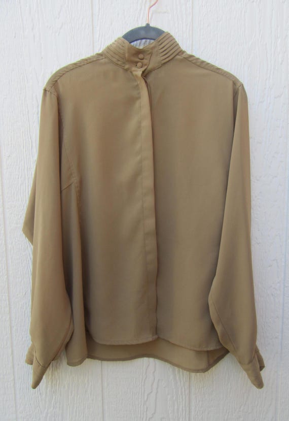 1980s Beige Long Sleeve Secretary Top | Pin Tuck Blou… - Gem