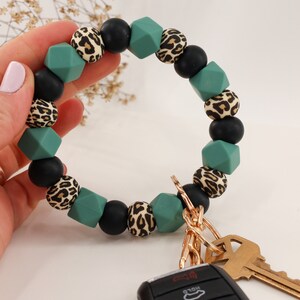 Custom Silicone Bead Leopard Keychain Wristlet , Personalized Keyring ...