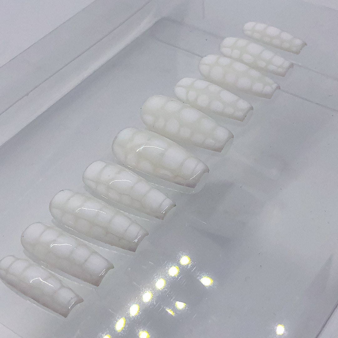 Reptile Nails Snake Skin Nails Crocodile Nails Animal Print Nails Press ...